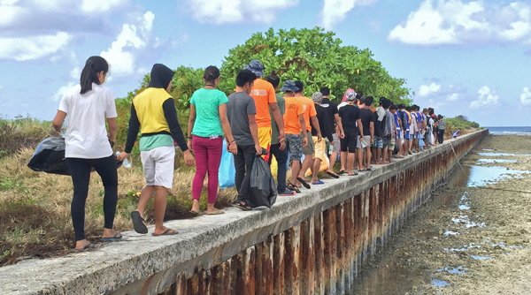 Trung Quốc chặn đường vào bãi san hô của Philippines - Nguoi Viet Online